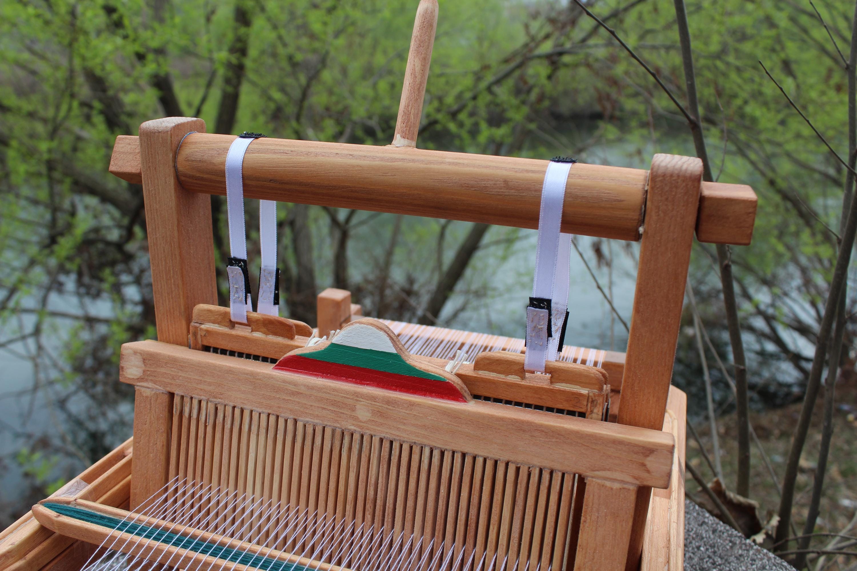 Vintage Mini Weaving Loom: Hand Weaving Machine With Rug - Etsy