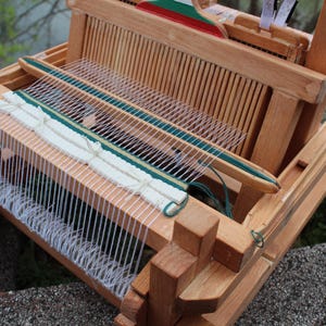Small Loom.mini Weaving Machine.hand Weaving Machine.hobby. Craft ...