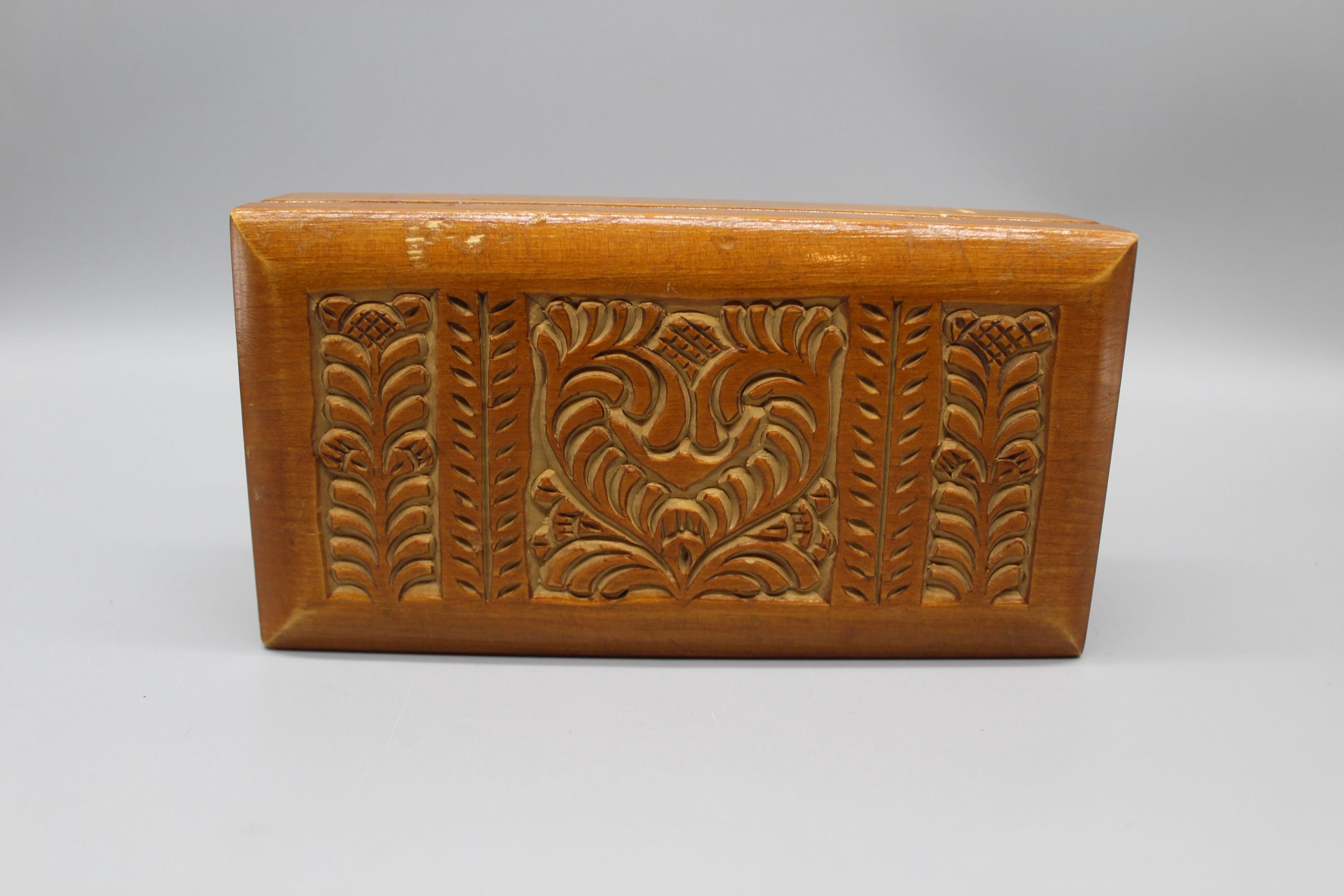 Hand-engraved Wooden Box - Vintage Keepsake Box - Wooden Jewelry Box ...