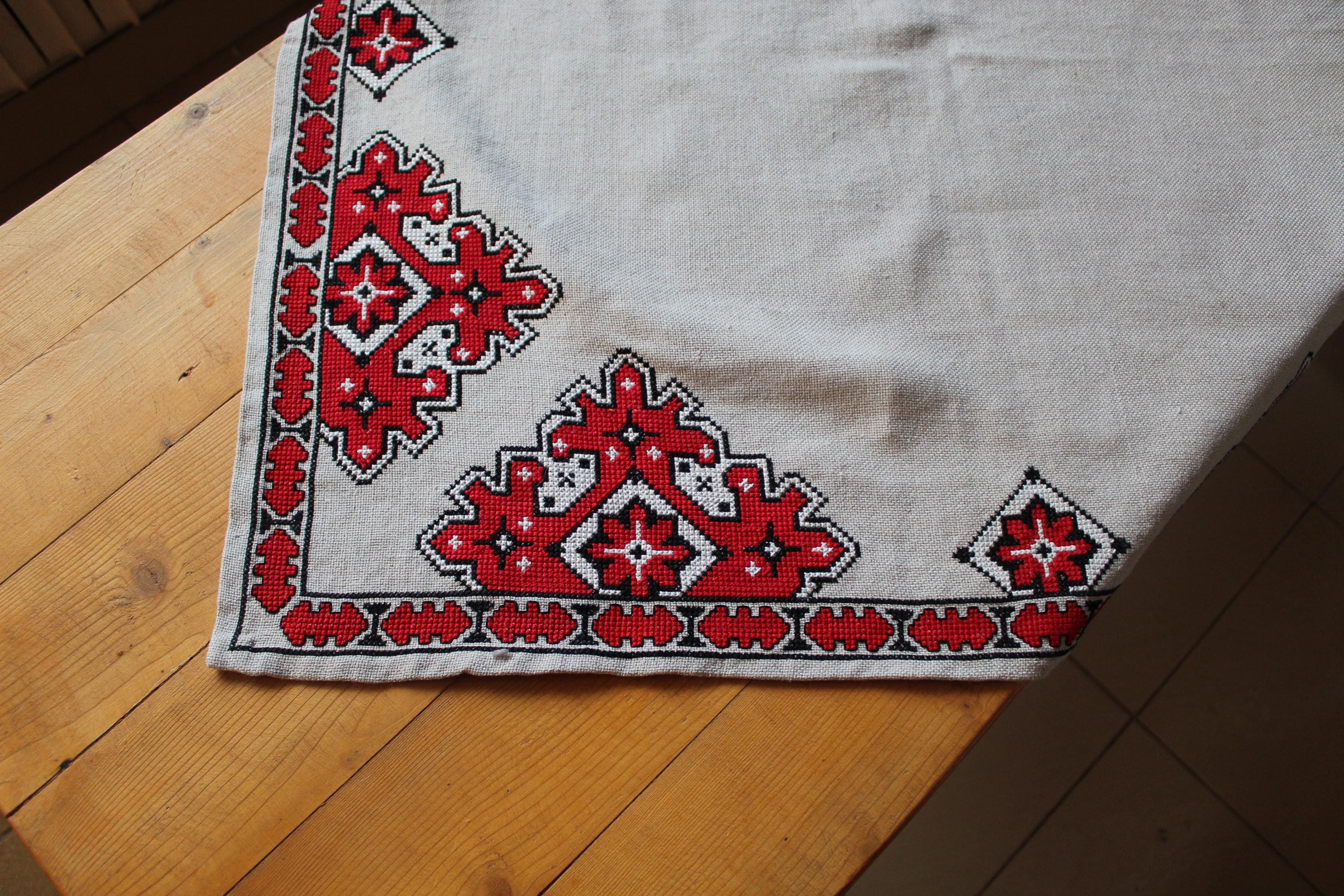 Bulgarian Embroidery. Hand Embroidery. Vintage Tablecloth. Folk Decor ...