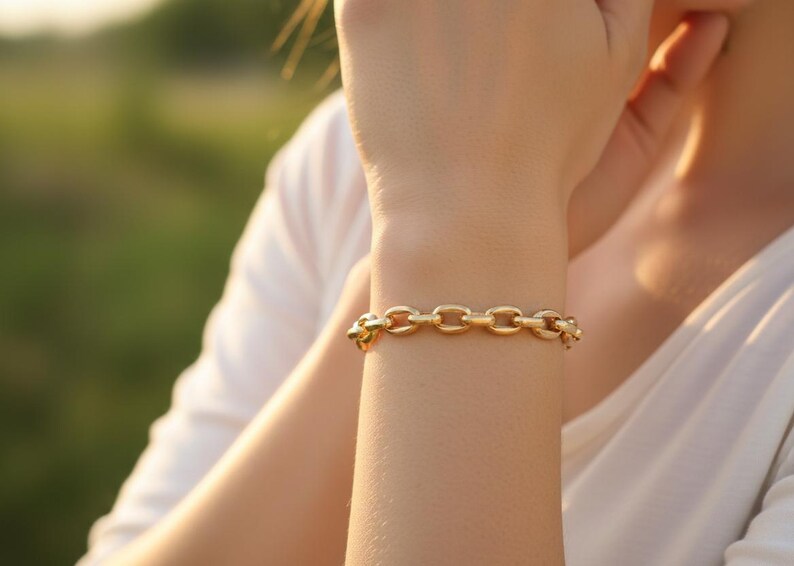 Simple Gold Bracelet, Chain Bracelet for Women, Elegant Minimalist Gold ...