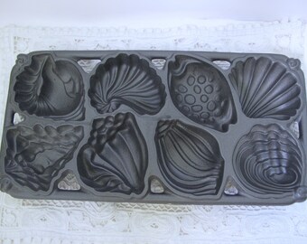 Vintage Bakeware - Etsy
