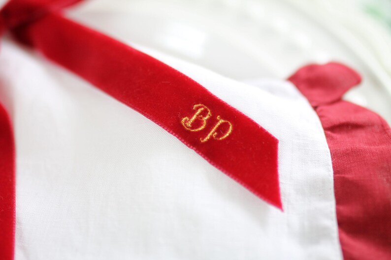 Narrow Velvet Bow – Embroidered With Initials Place Setting Bow ...