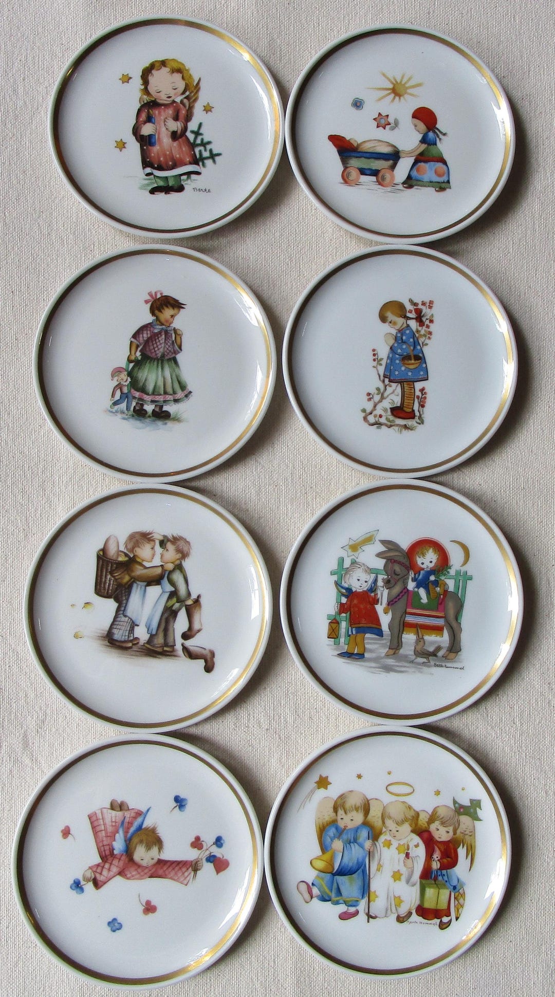 Berta Hummel Miniature Plates (8) Berta Hummel Museum Miniature Plate ...