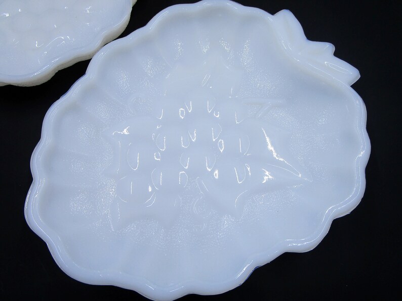 Milk Glass Dishes Grape Motif Set of 3 Appetizer Dishes - Etsy