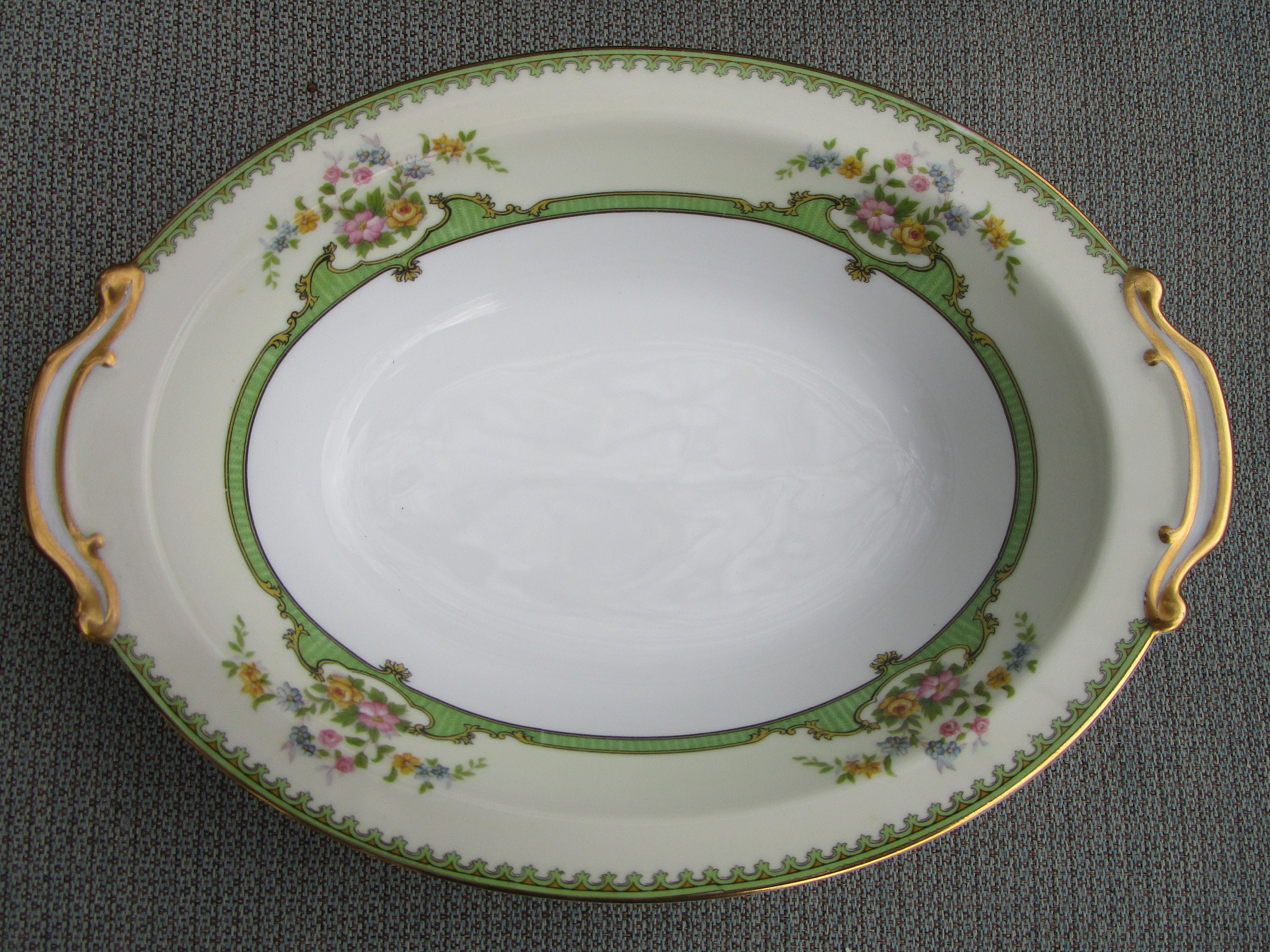 Noritake Oval Serving Bowl Gold and Green Mystery Pattern Noritake M ...