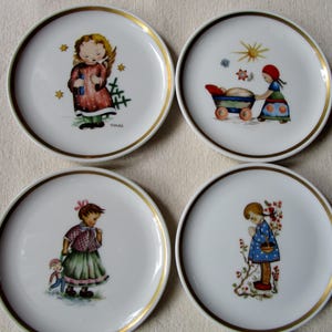 Berta Hummel Miniature Plates (8) Berta Hummel Museum Miniature Plate ...