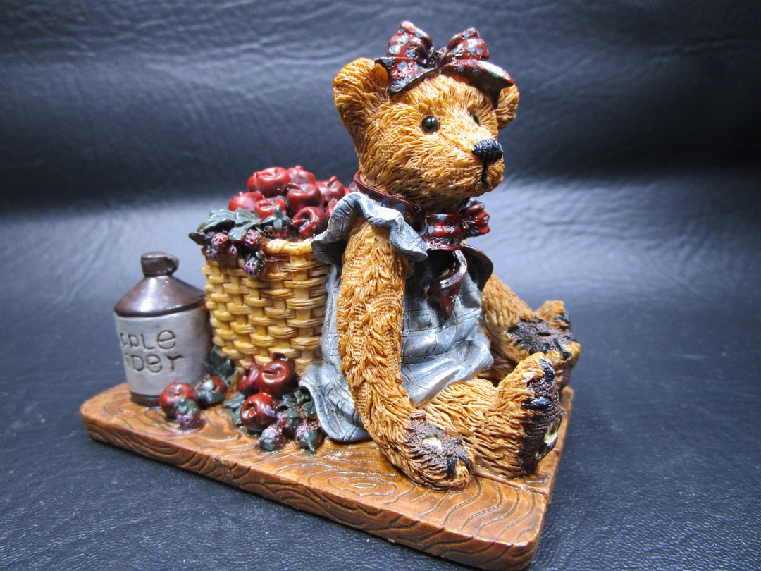 Boyds Bears "bailey in the Orchard" Style #2006 Issued 1993, Numbered ...