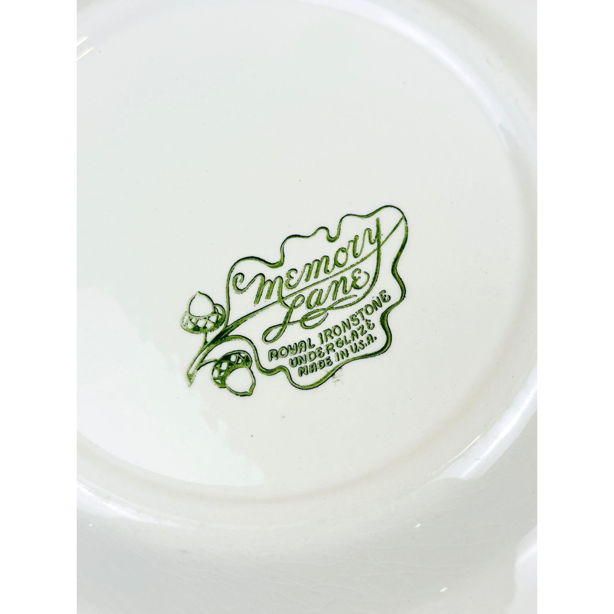 Vtg 1965 Memory Lane Royal Ironstone Red Transferware 10” Dinner Plates ...