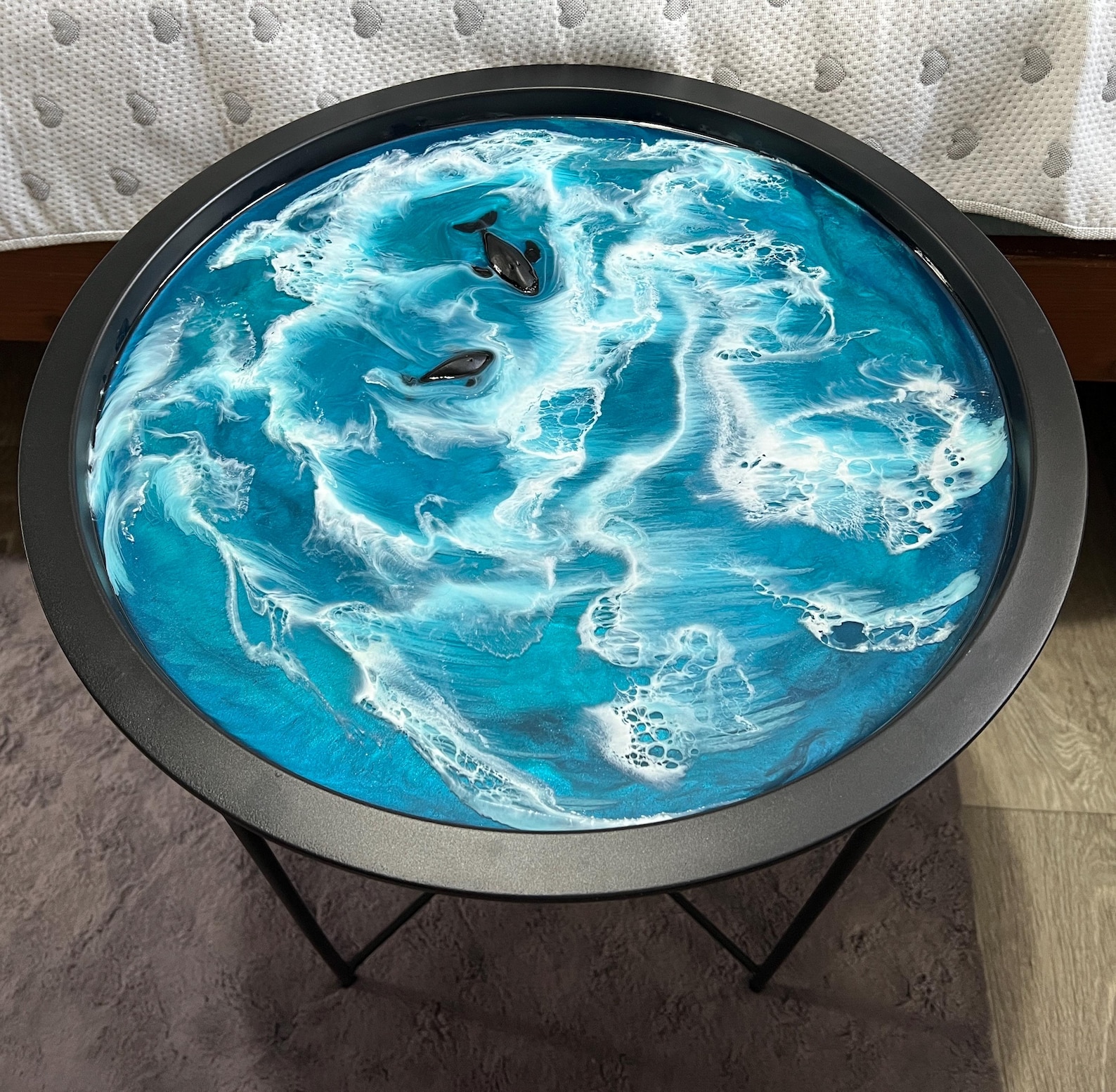 Ocean-inspired Epoxy Resin Coffee Table With 3D Sharks – 47cm Round ...