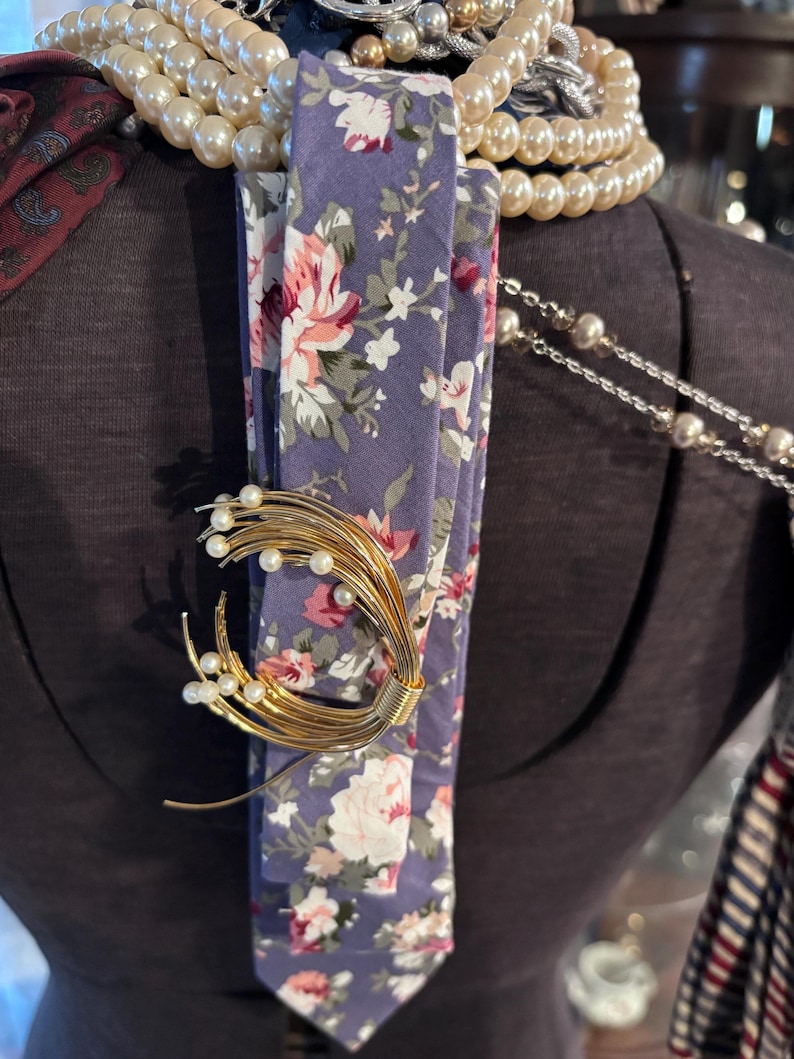 Vintage Necktie/ Brooch Necklaces - Etsy