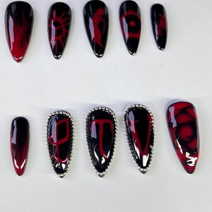 PTV Black and Red Press on Nails With Chain Embellishments Application ...