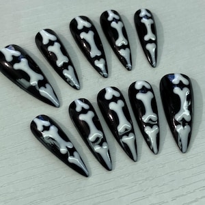 Skeleton Bones Press on Nails Design, Halloween Nails, Application Pack ...