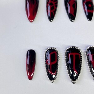 PTV Black and Red Press on Nails With Chain Embellishments Application ...