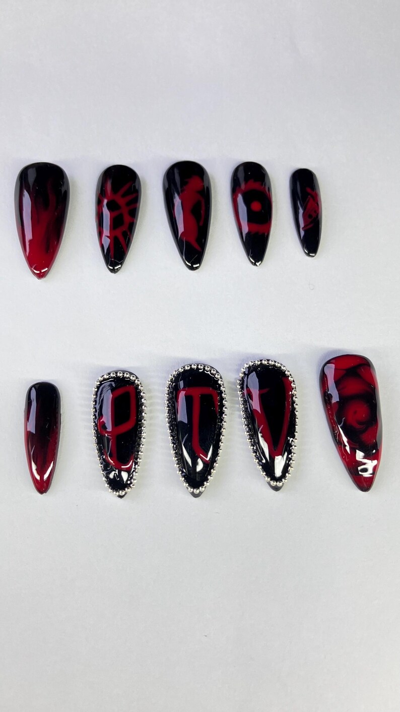 PTV Black and Red Press on Nails With Chain Embellishments Application ...