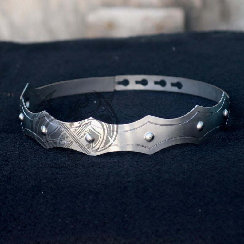 Medieval Crown of Sovereignty Custom-fit Noble Crown for Kings, Queens ...