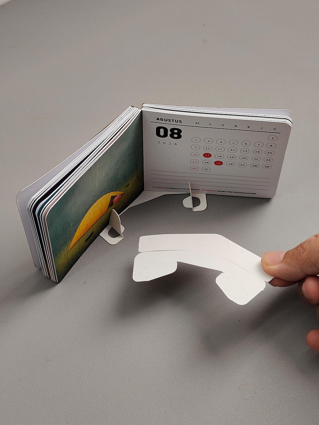 Mini Book Paper Stand Template PDF SVG - Layflat Book Holder - Etsy
