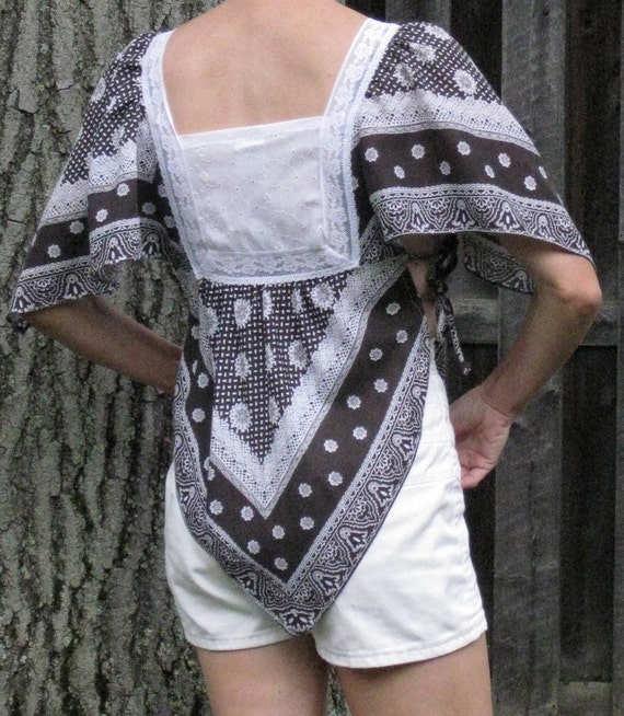 70s - 80s CALICO HANDKERCHIEF, LACE detail open-tie-s… - Gem