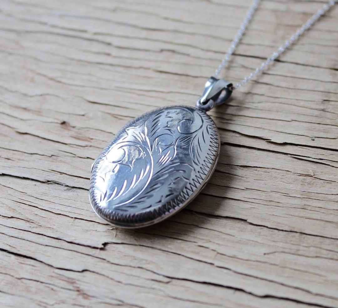 Large Vintage Oval Sterling Silver Locket, Sterling Silver Locket - Etsy
