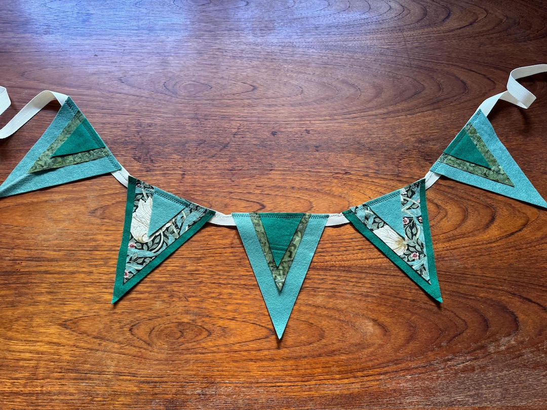 St. Patrick's Day or Spring Green Pennant Banner, Multi-layer, for Wall ...