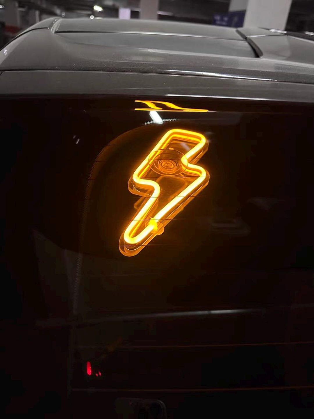Usb-powered LED Lightning Bolt Car Window Light – Neon Glow Car Sticker ...