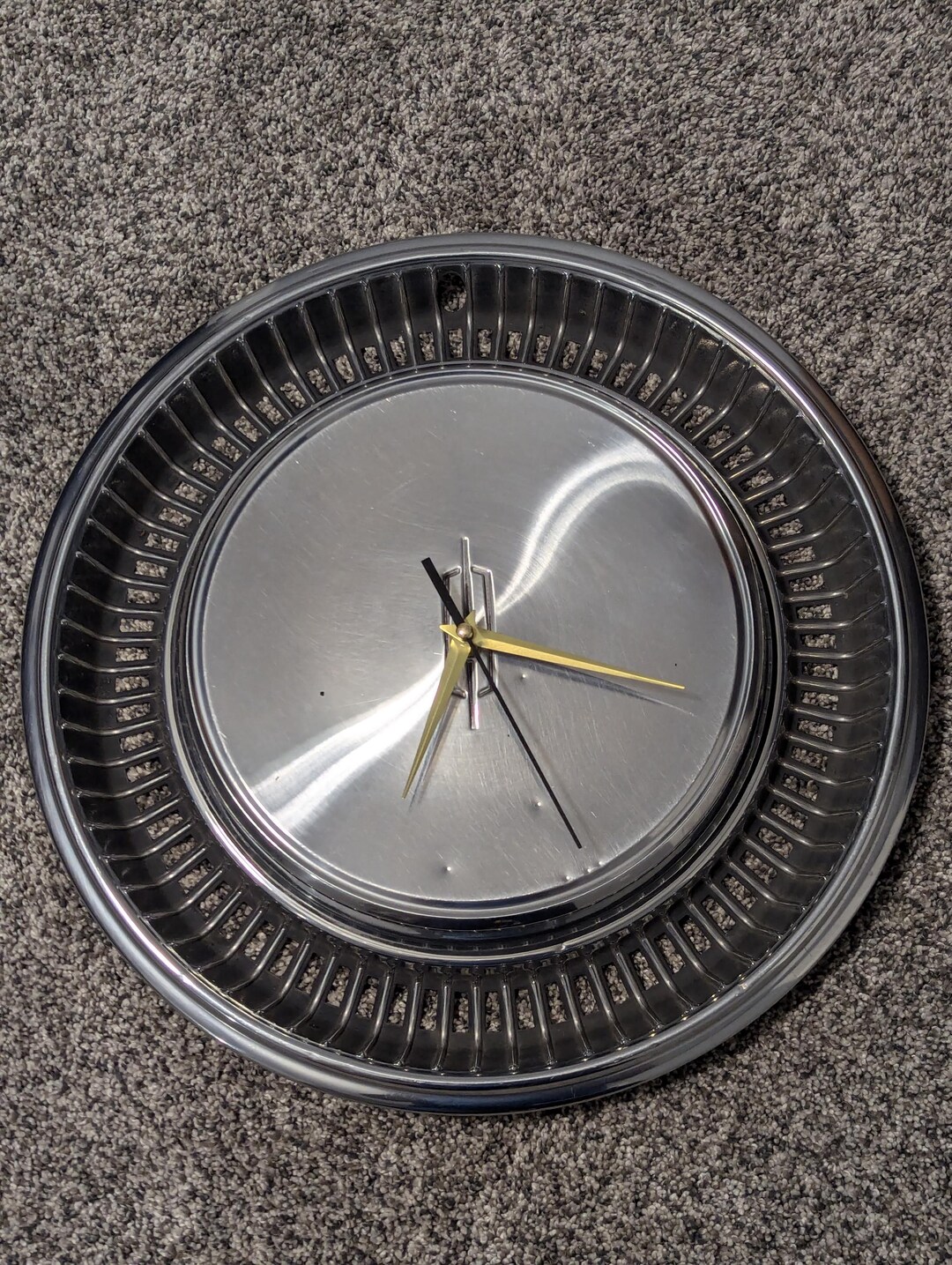 Vintage Oldsmobile Hubcap Wall Clock - Etsy