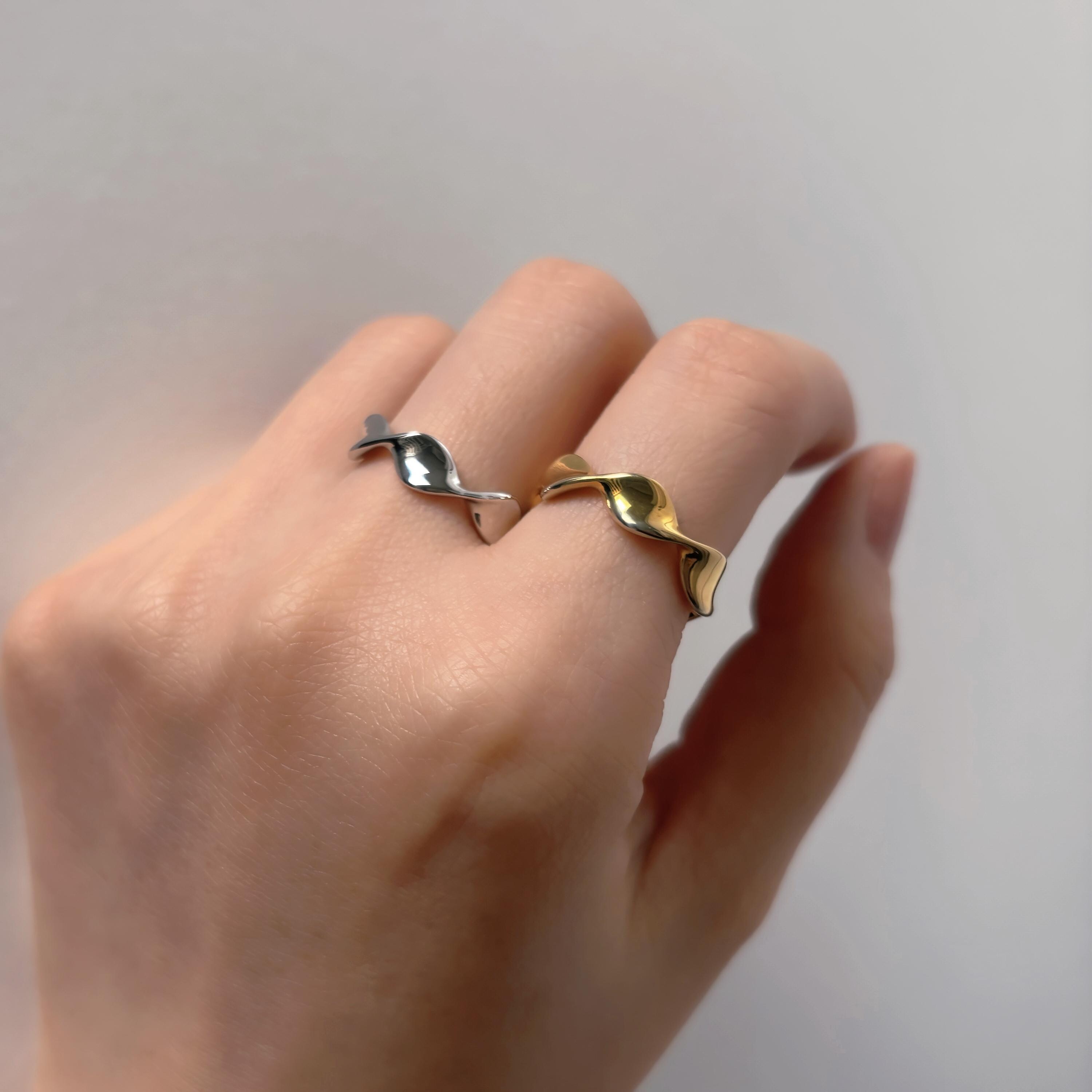 Sterling Silver Mobius Twist Ring, Chunky Adjustable Unisex Ring - Etsy ...