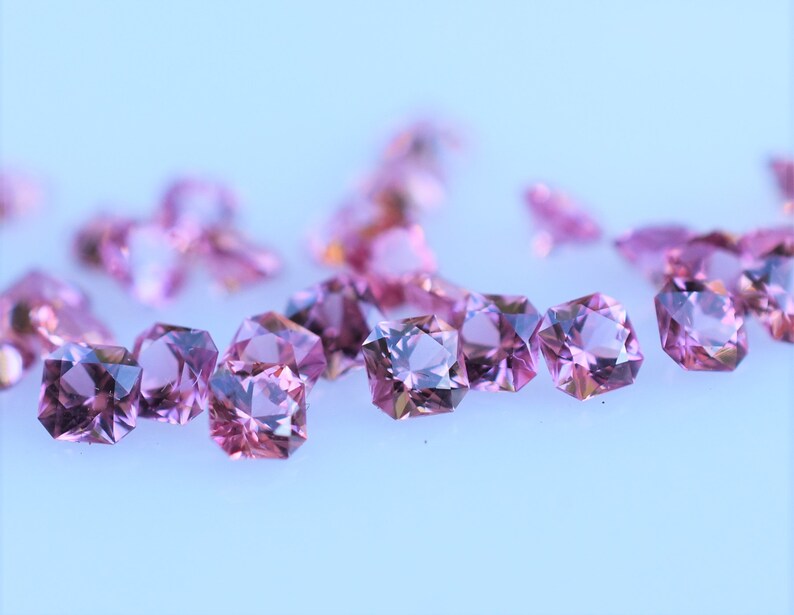 Vietnamese Peach Pink Spinel Gemstone: 3mm Flanders Cut - Etsy