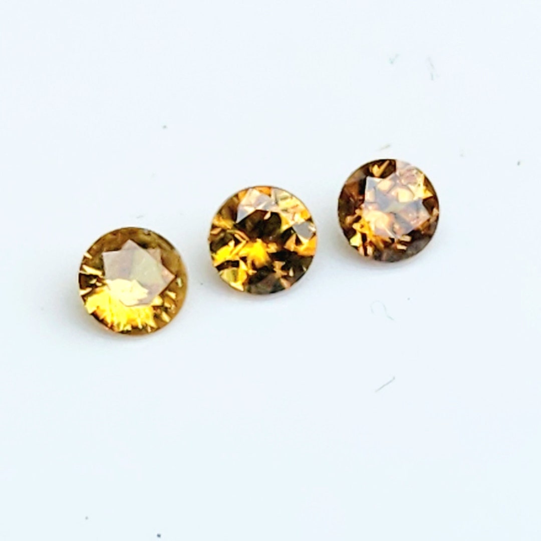 Sphene Gemstone Suite: 3mm Round Yellow-brown Titanite From Pakistan - Etsy