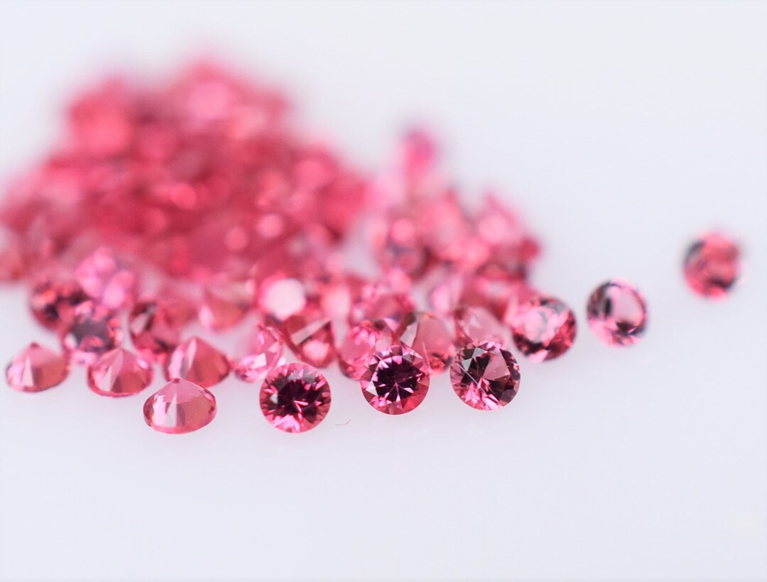 Burmese Imperial Spinel: 1.5mm Orange Peach Gemstone (sold per Piece ...