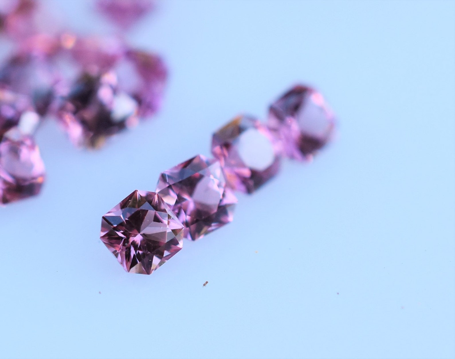 Vietnamese Peach Pink Spinel Gemstone: 3mm Flanders Cut - Etsy