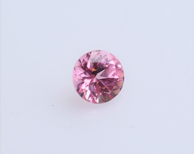 Pink Round Spinel, 4.55mm Round Spinel .48 Carat, Vietnamese Loose ...