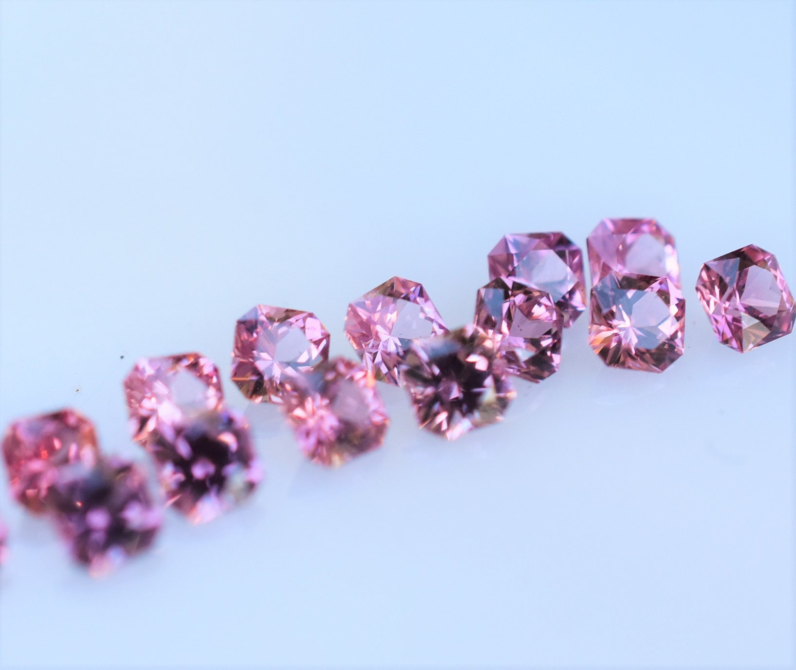 Vietnamese Peach Pink Spinel Gemstone: 3mm Flanders Cut - Etsy