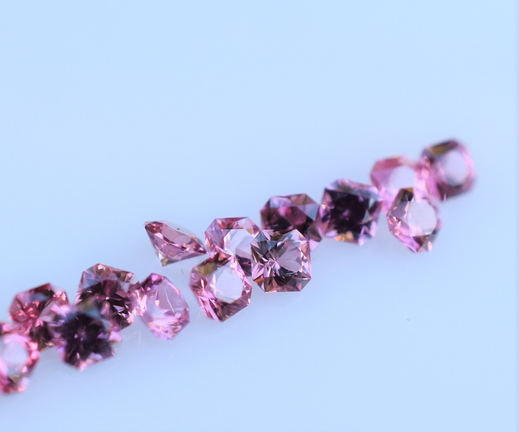Vietnamese Peach Pink Spinel Gemstone: 3mm Flanders Cut - Etsy