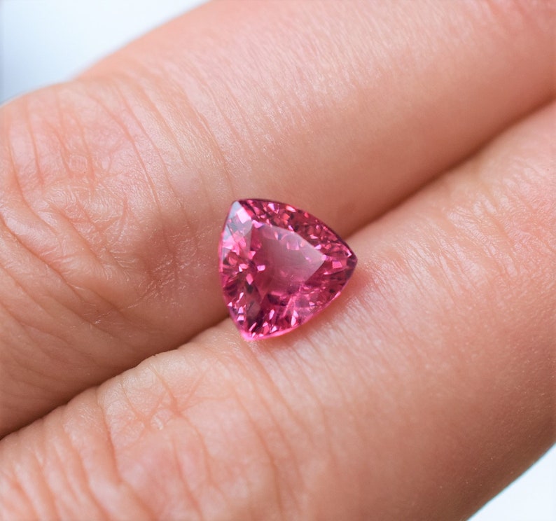 Neon Pink Mahenge Spinel: 2.01 Carat Untreated Trillion Gemstone - Etsy