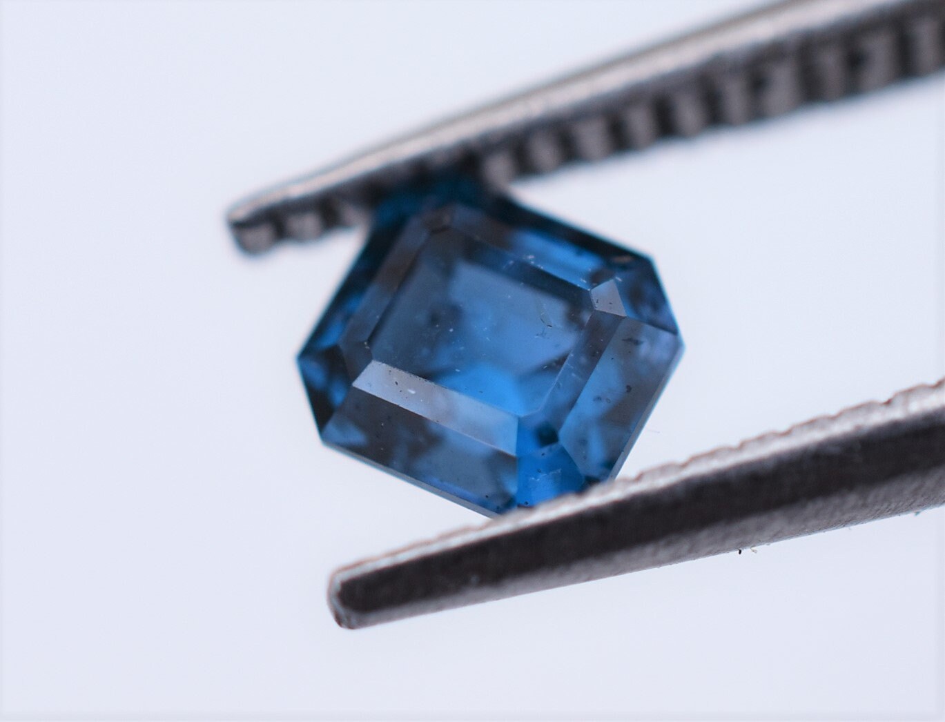 Gemstones 4MM Round Blue Gahnite from Kaduna State Nigeria Jewelry ...