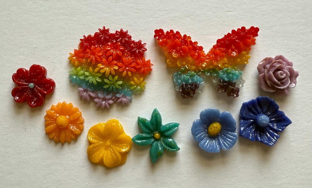 Coe 96 Rainbow Freeze & Fuse, Set of 9 Multi Colored Flowers / 96 Coe ...