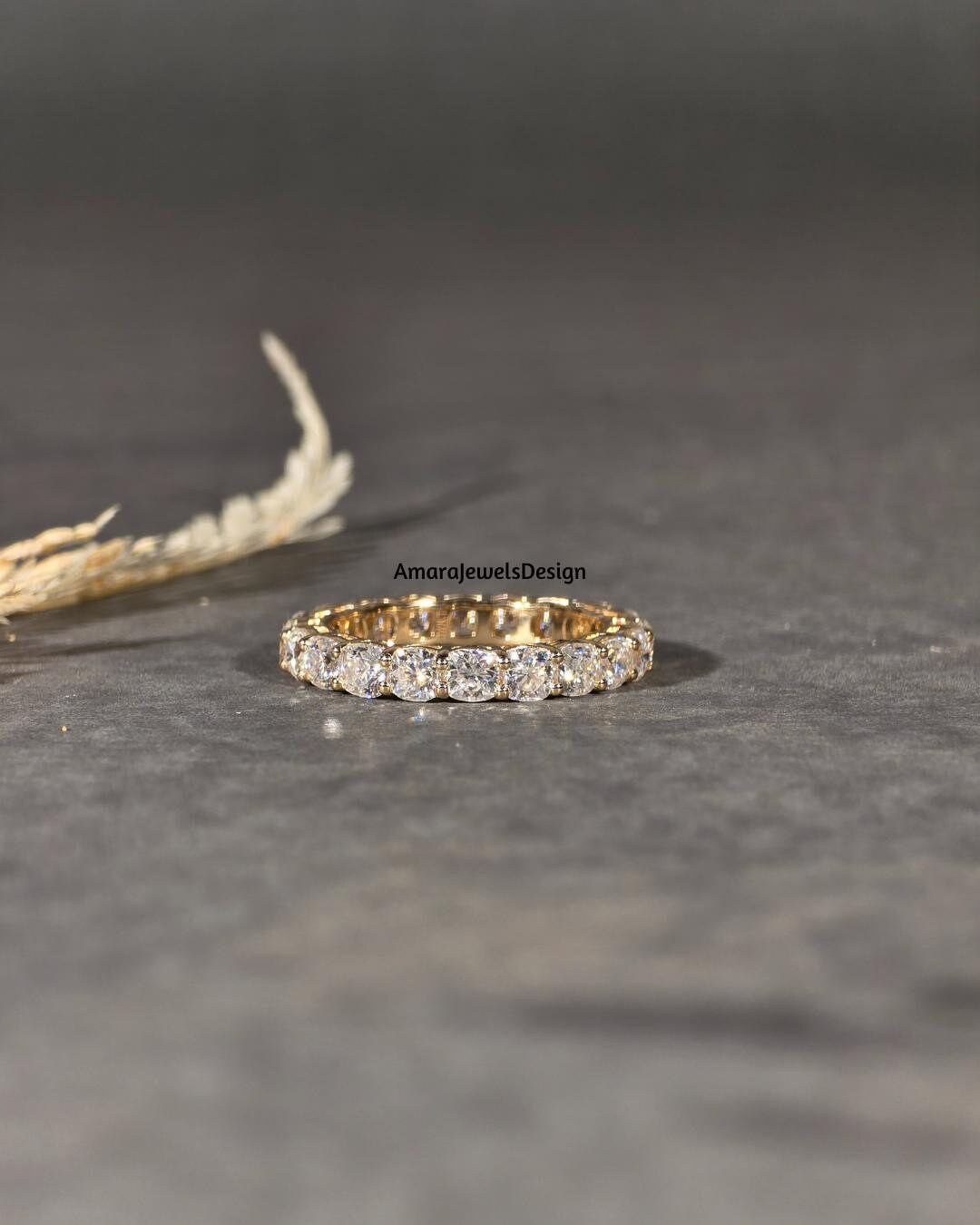 U-prong Set Cushion Cut Full Eternity Wedding Band, 3mm Cushion Cut ...