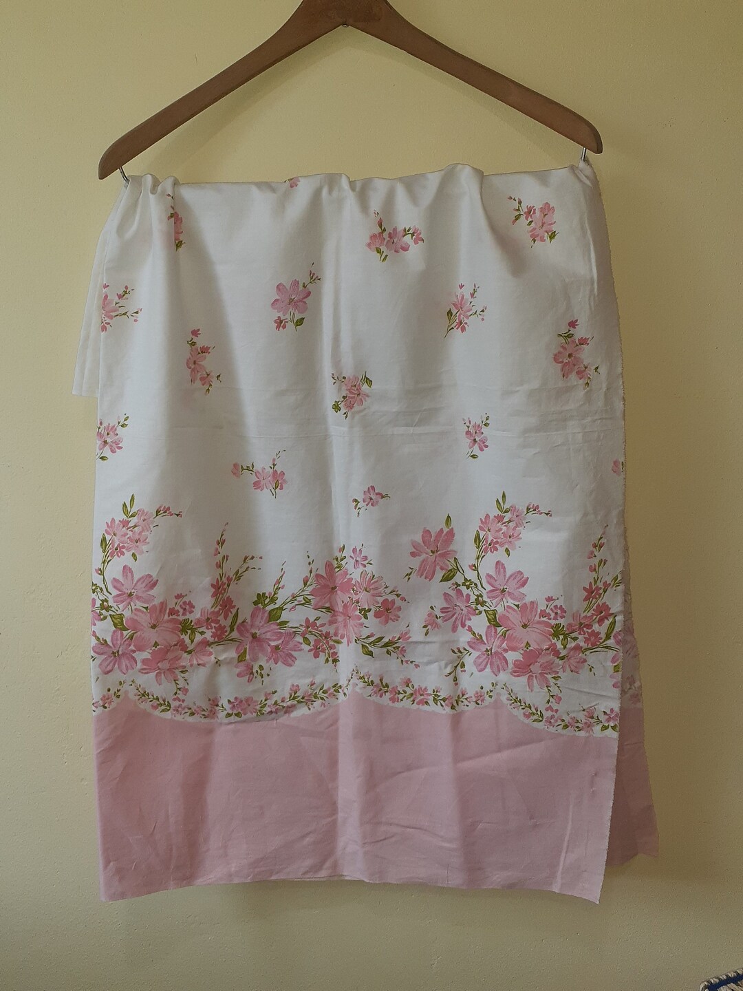 Vintage Pink Floral Border Print Fabric One Yard - Etsy