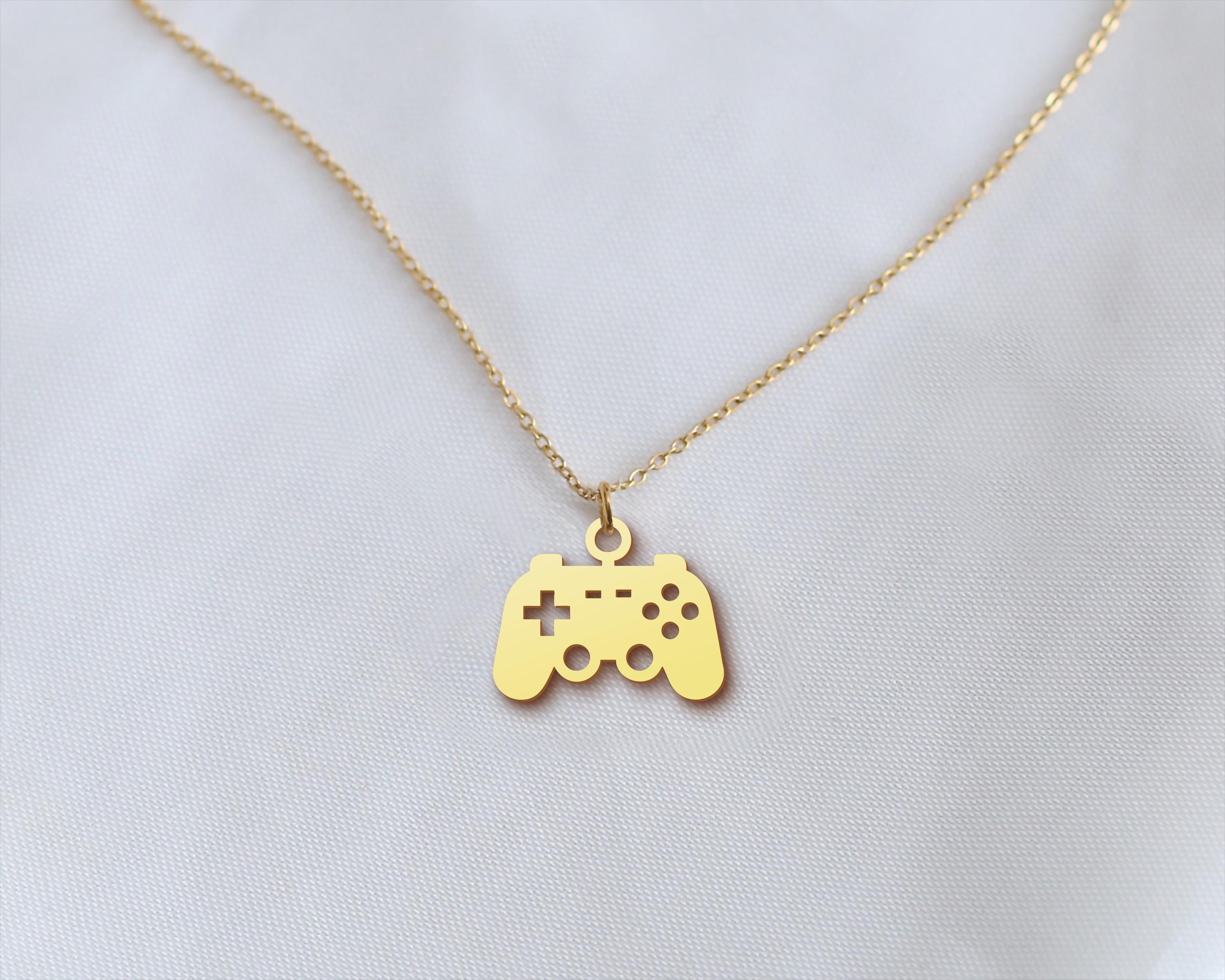 Retro Game Controller Necklace – Gamer Gift Idea – Geeky Jewelry With ...