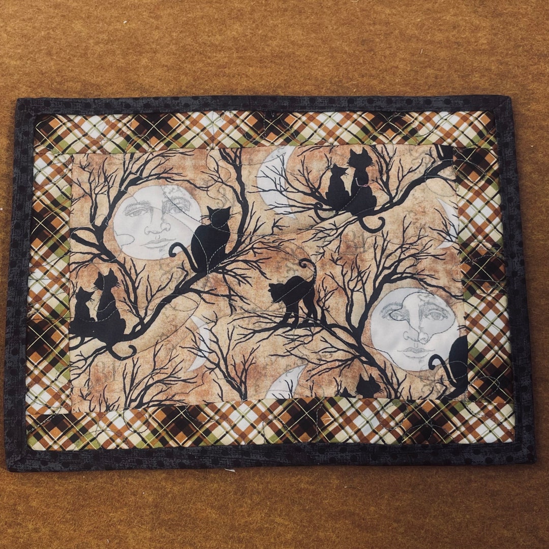 Spooky Halloween Cat Quilted Mug Mat, Halloween Moon Black Cat Candle ...