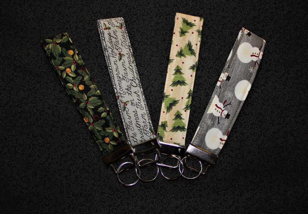 Christmas Quilted Wristlet, Rustic Farmhouse Christmas Keyfob ...