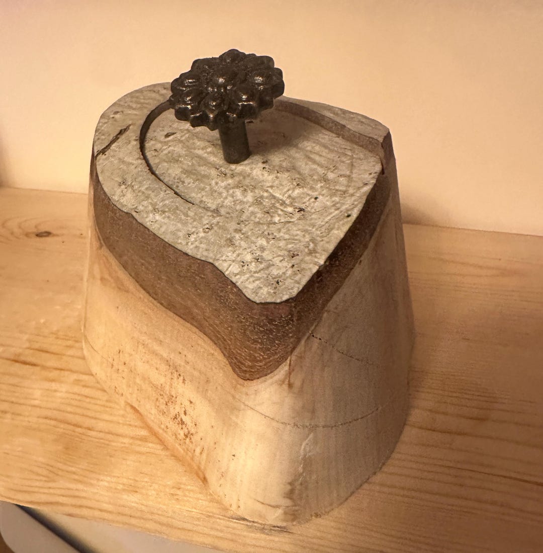 Aspen Hobbit Style Box - Etsy