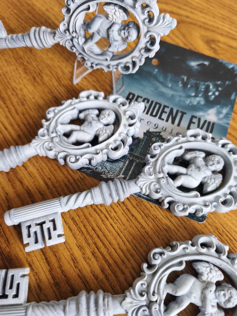 Resident Evil Requiem – Cherub Key (redwood Hotel) Cosplay Prop - Etsy