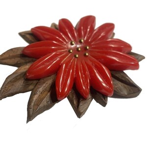 Vintage 1940s Bakelite Poinsettia Brooch, Red & Wood Christmas Pin - Etsy