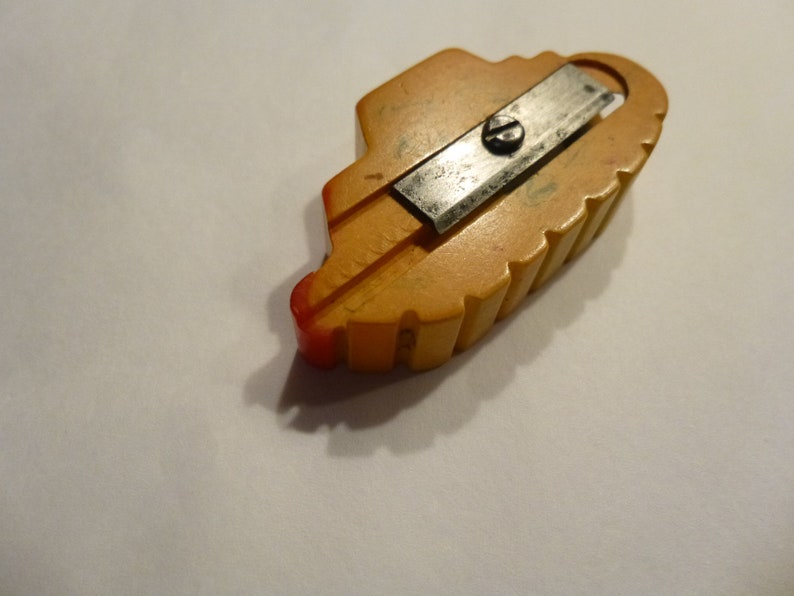 End of Day Bakelite WWII Army Tank Pencil Sharpener. USA - Etsy
