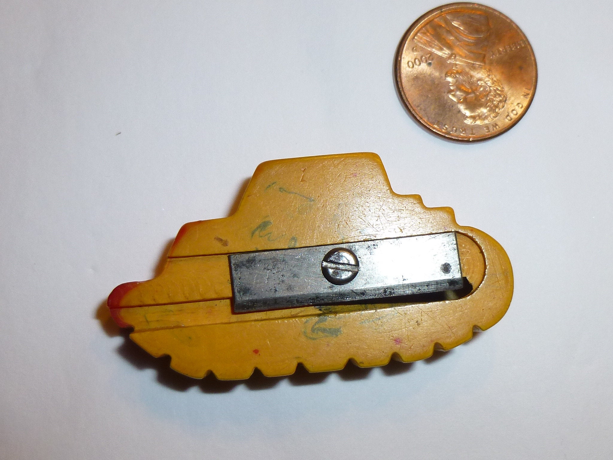 End of Day Bakelite WWII Army Tank Pencil Sharpener: 1940s USA Swirl - Etsy