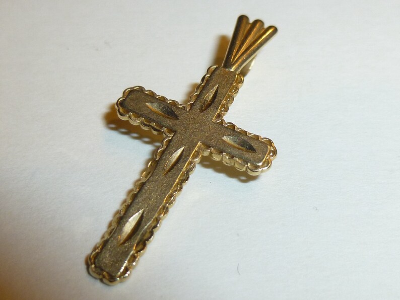 14k Gold Cross Pendant. Marked 14k and MA for Michael Anthony - Etsy