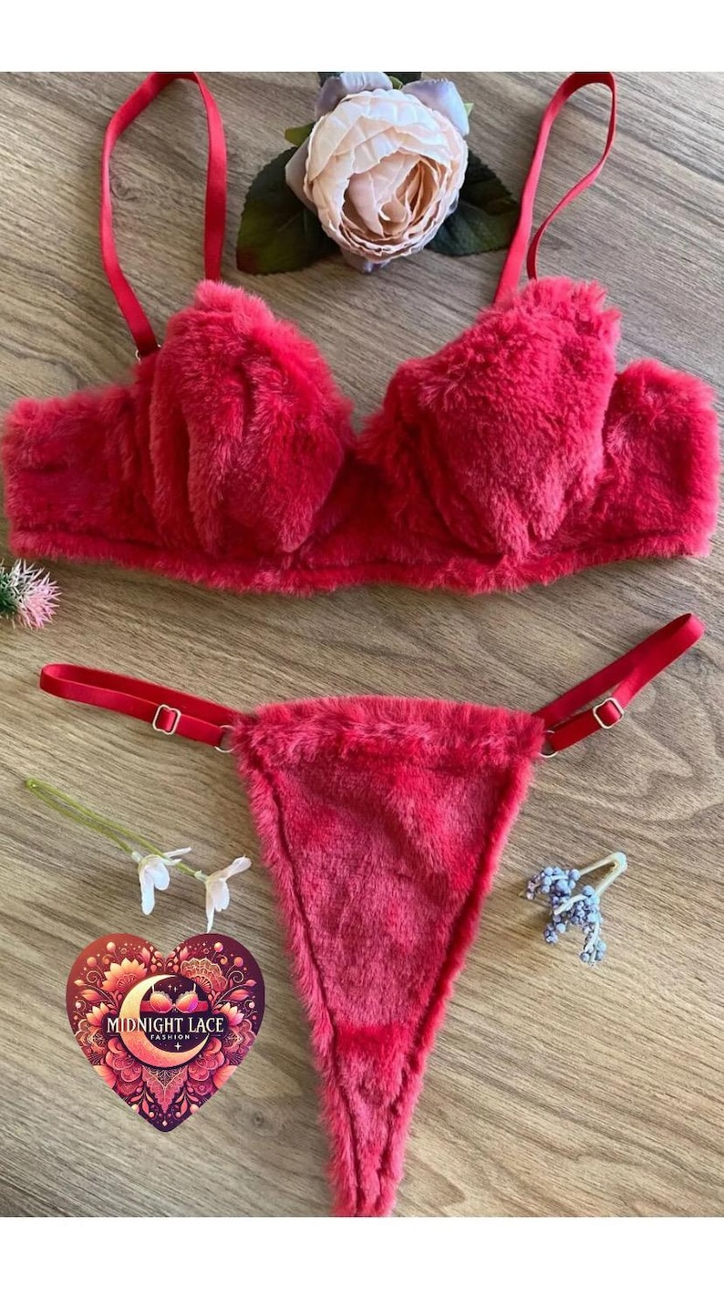 Faux Fur Lingerie Set in 3 Colors - Elegant and Alluring Design (red ...