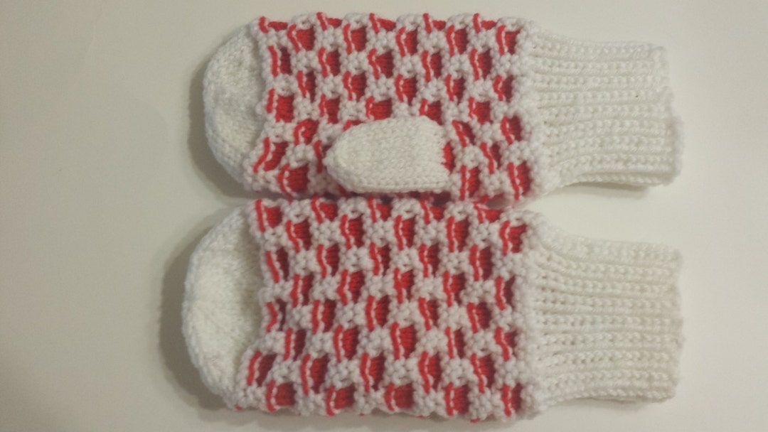 Hand-knitted Traditional Newfoundland Style Teen Adult Mittens ~ Newfie ...